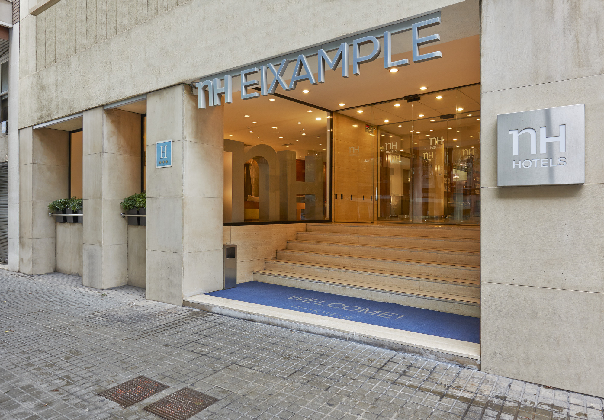 Hotel NH Barcelona Eixample | Up to 25% off | nh-hotels.com