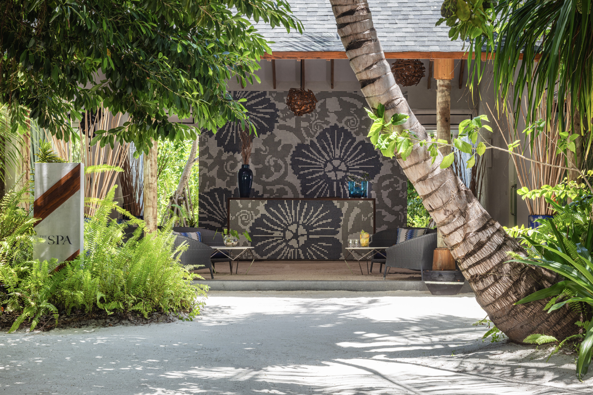 NH Collection Maldives Havodda Resort | Hotel in Gaafu Dhaalu Atoll