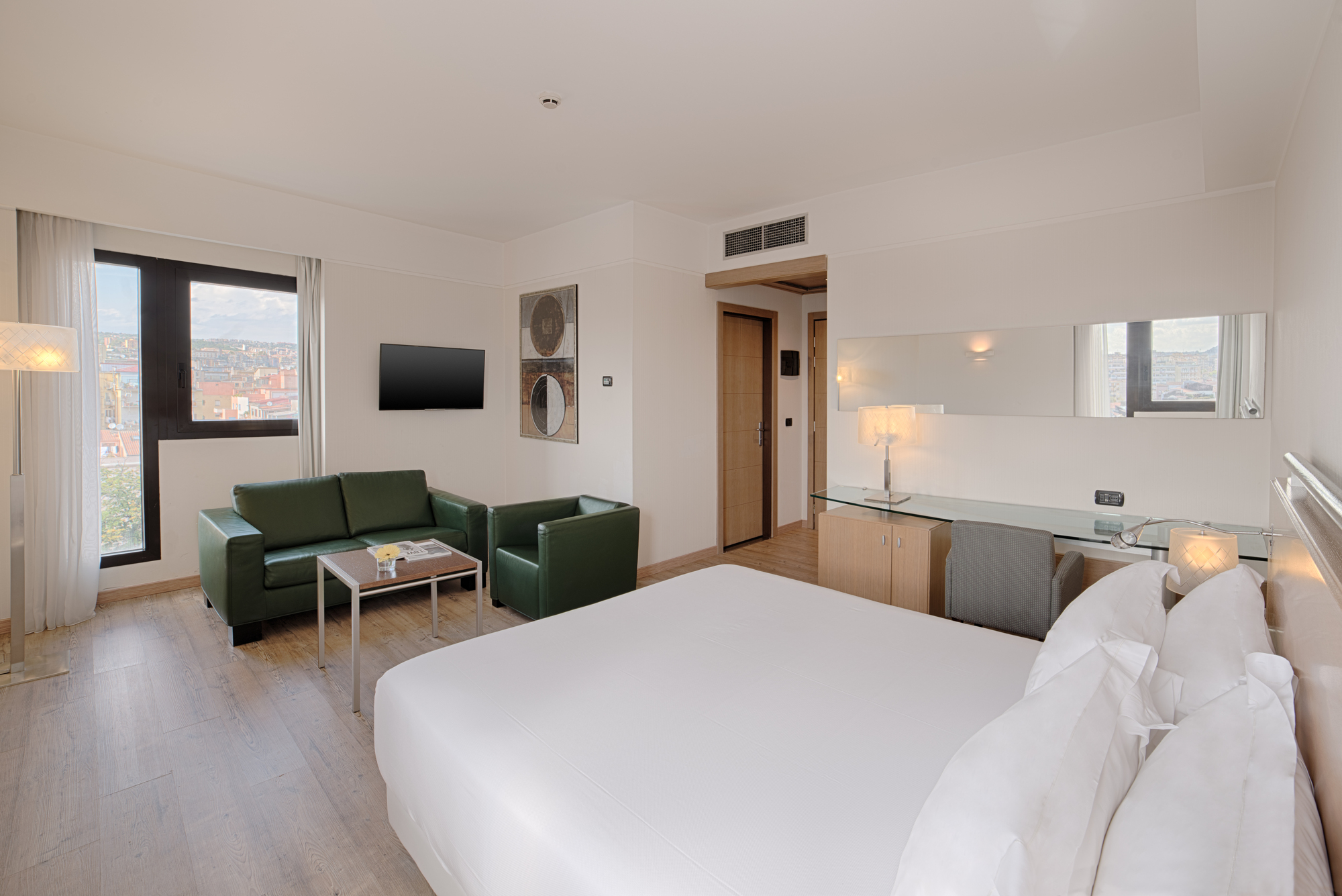 Hotel NH Catania Centro | Up to 25% off | nh-hotels.com