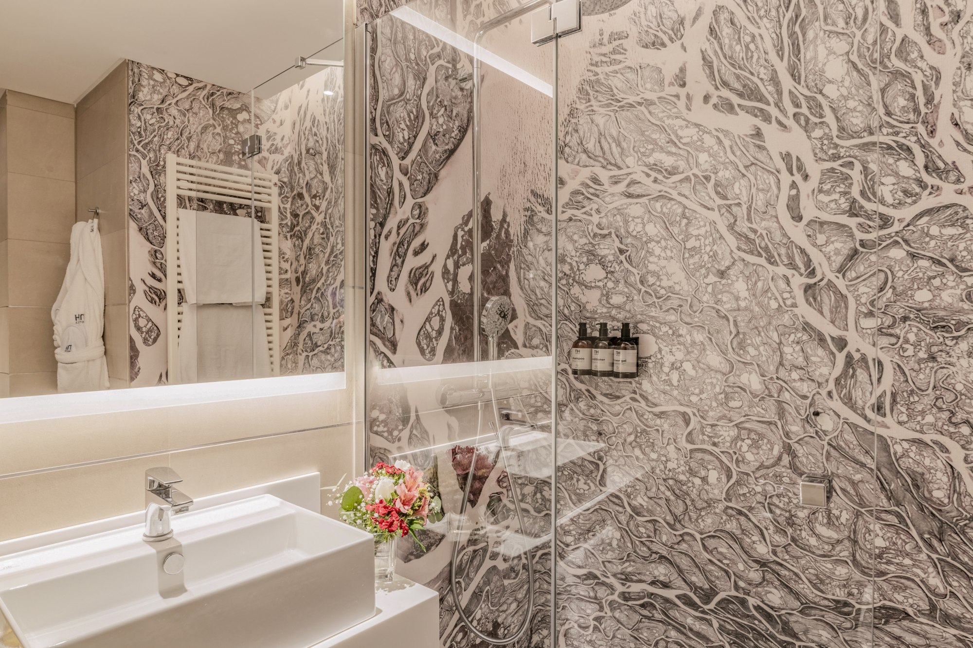 Hotel NH Catania Centro | Up to 25% off | nh-hotels.com