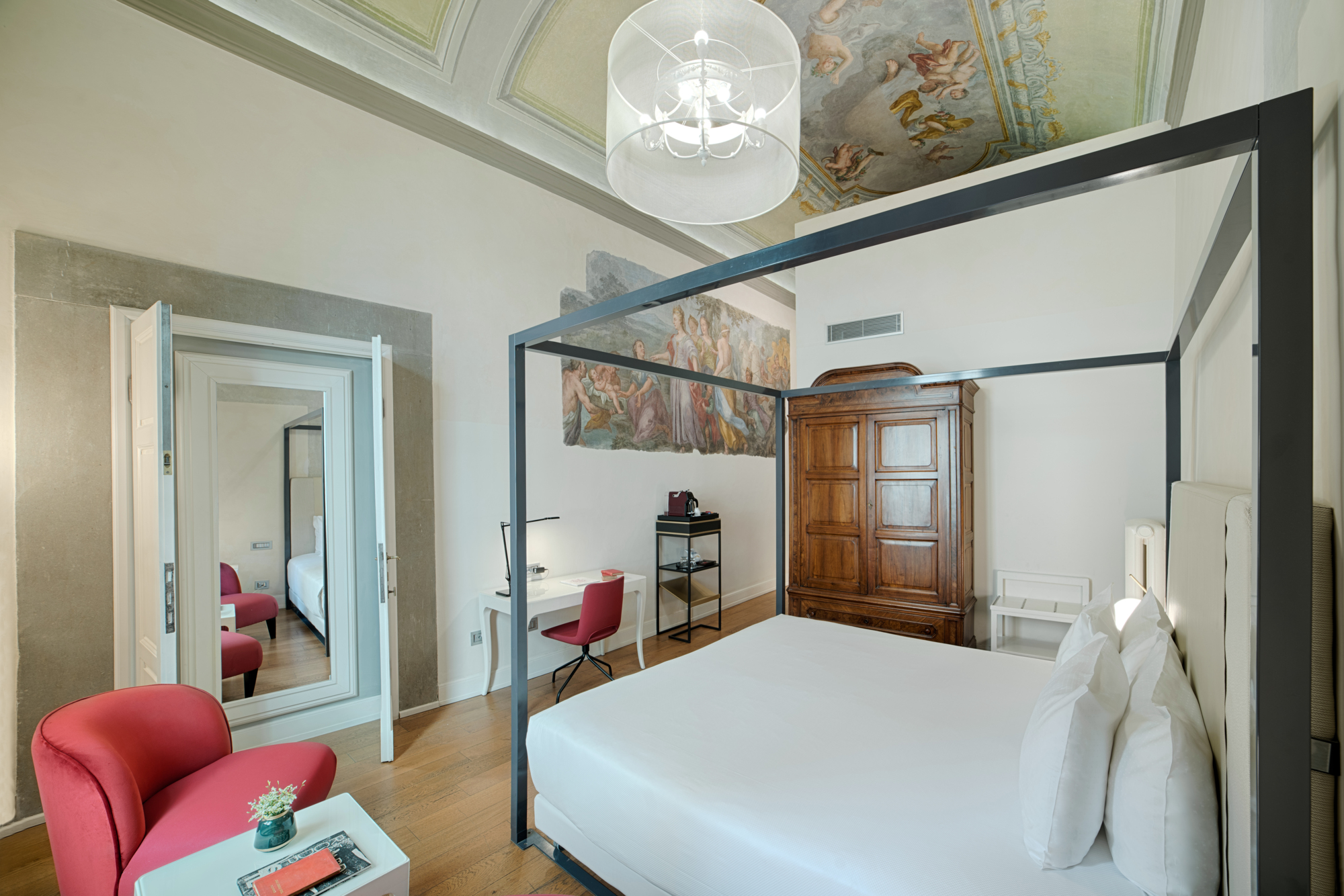 NH Collection Firenze Porta Rossa: 5* Hotel in Downtown Florence