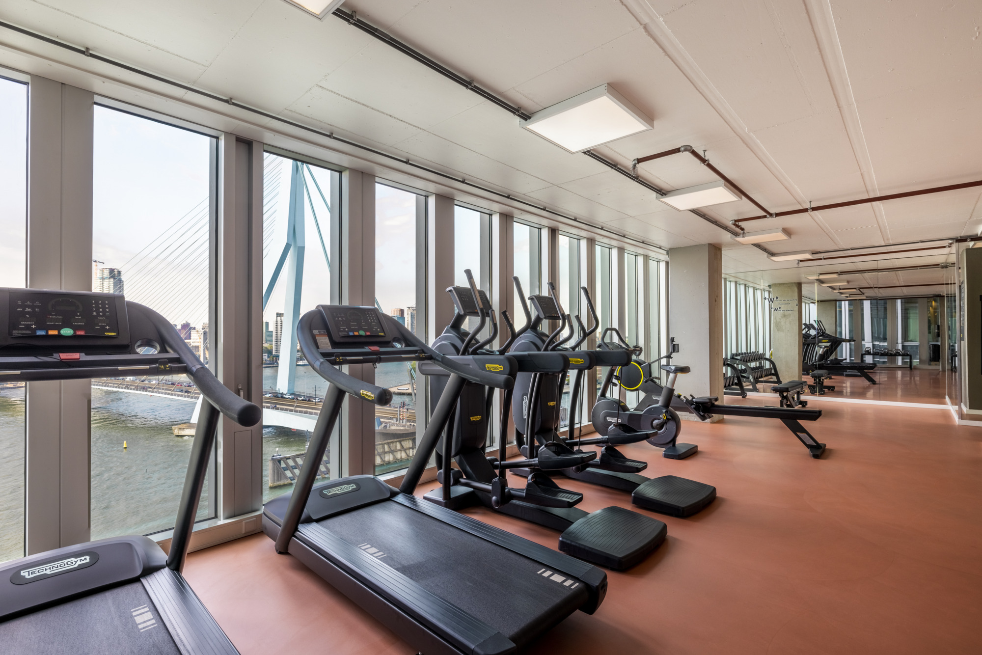 Hôtel nhow Rotterdam | Économisez 25 %| nh-hotels.fr