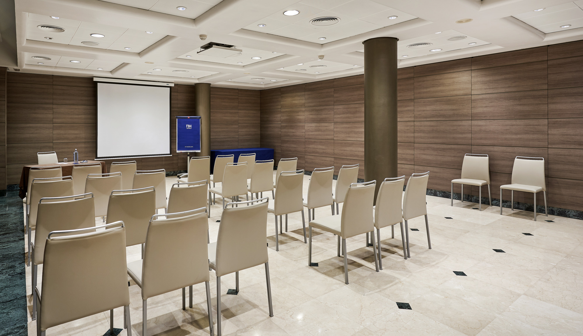 Meeting and event spaces at the NH Valencia Center