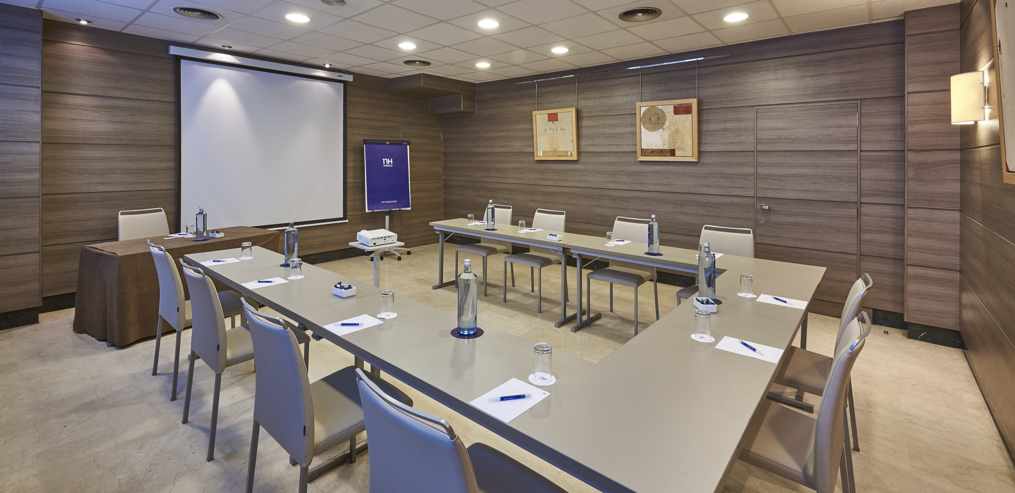 Hotel NH Valencia Center | Up to 25% off | nh-hotels.com