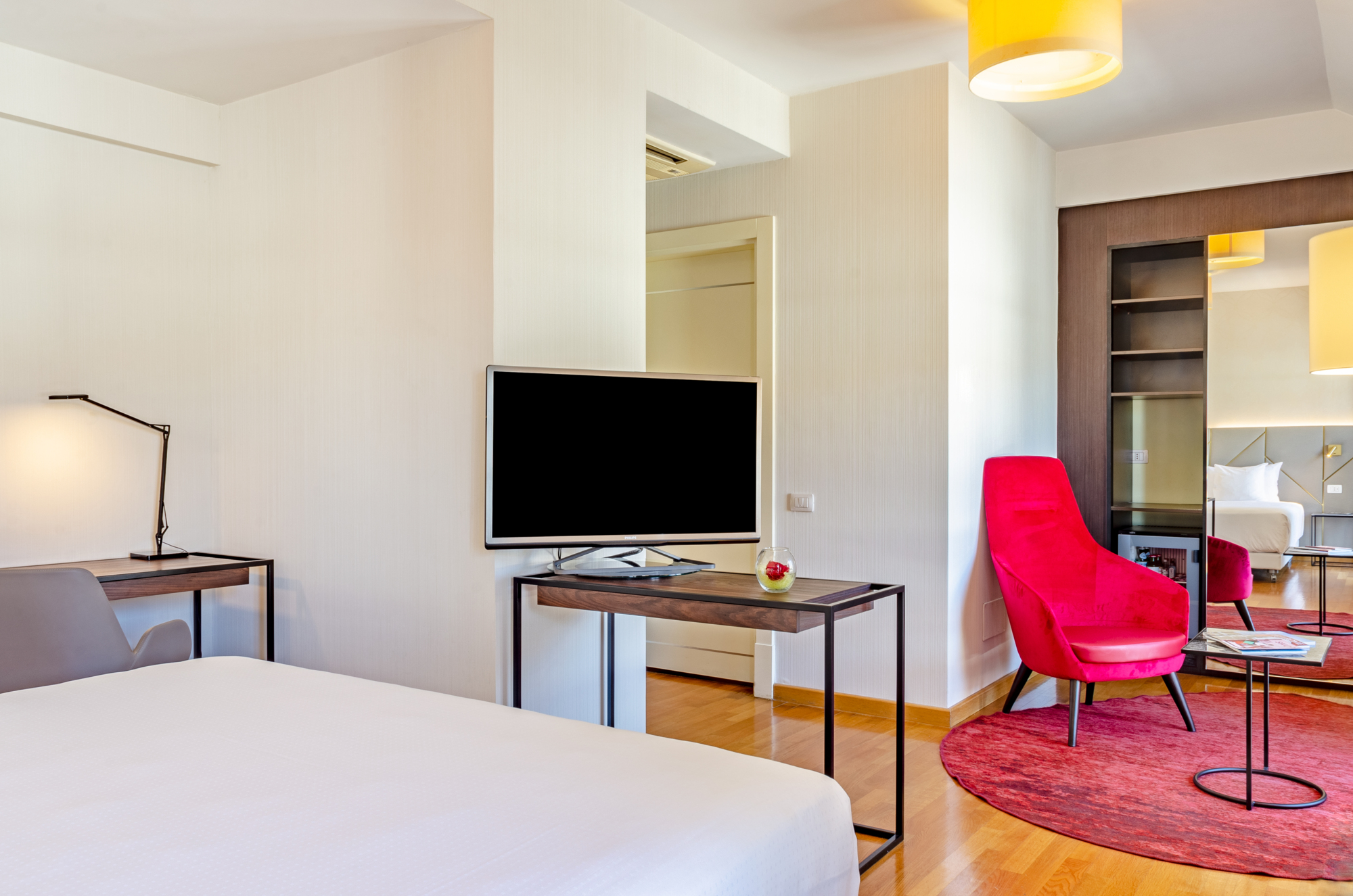 NH Collection Roma Giustiniano: 4* Hotel in Downtown Rome
