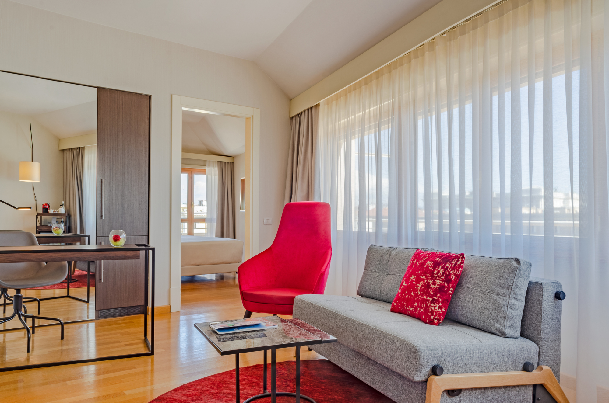 NH Collection Roma Giustiniano: 4* Hotel in Downtown Rome