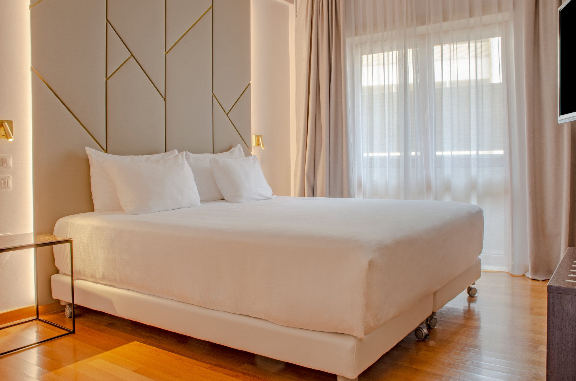 NH Collection Roma Giustiniano: 4* Hotel in Downtown Rome