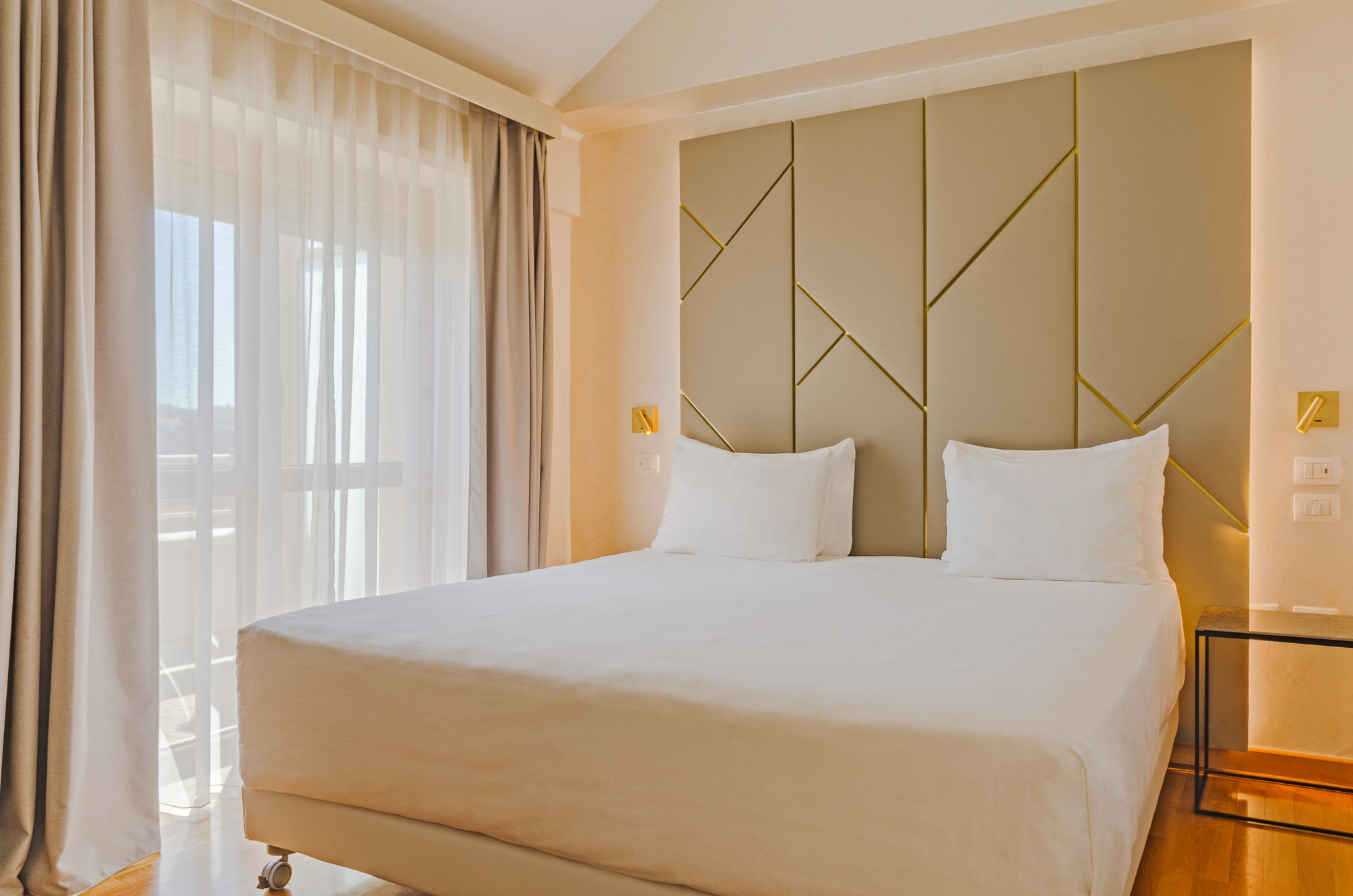 NH Collection Roma Giustiniano: 4* Hotel in Downtown Rome