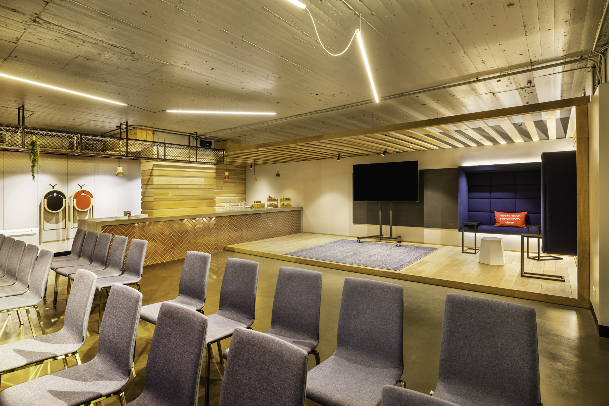 Hotel nhow Brussels Bloom | Up to 25% off | nh-hotels.com