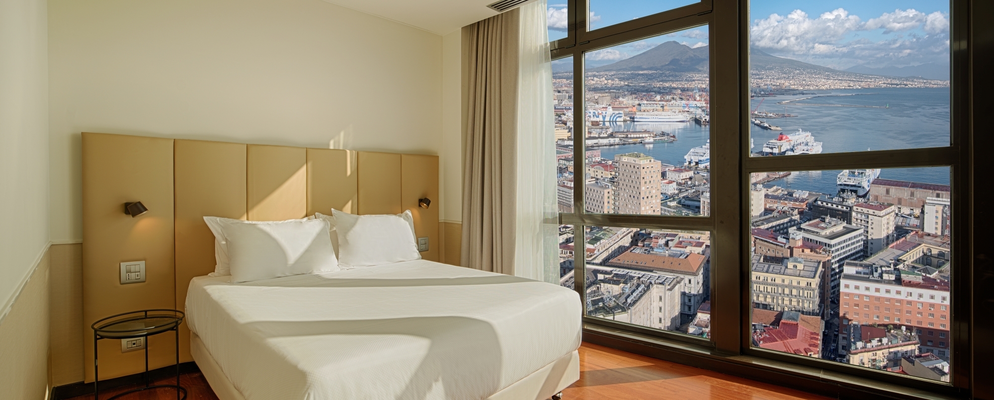 Hotel NH Napoli Panorama | Bis zu 25% Rabatt | nh-hotels.de