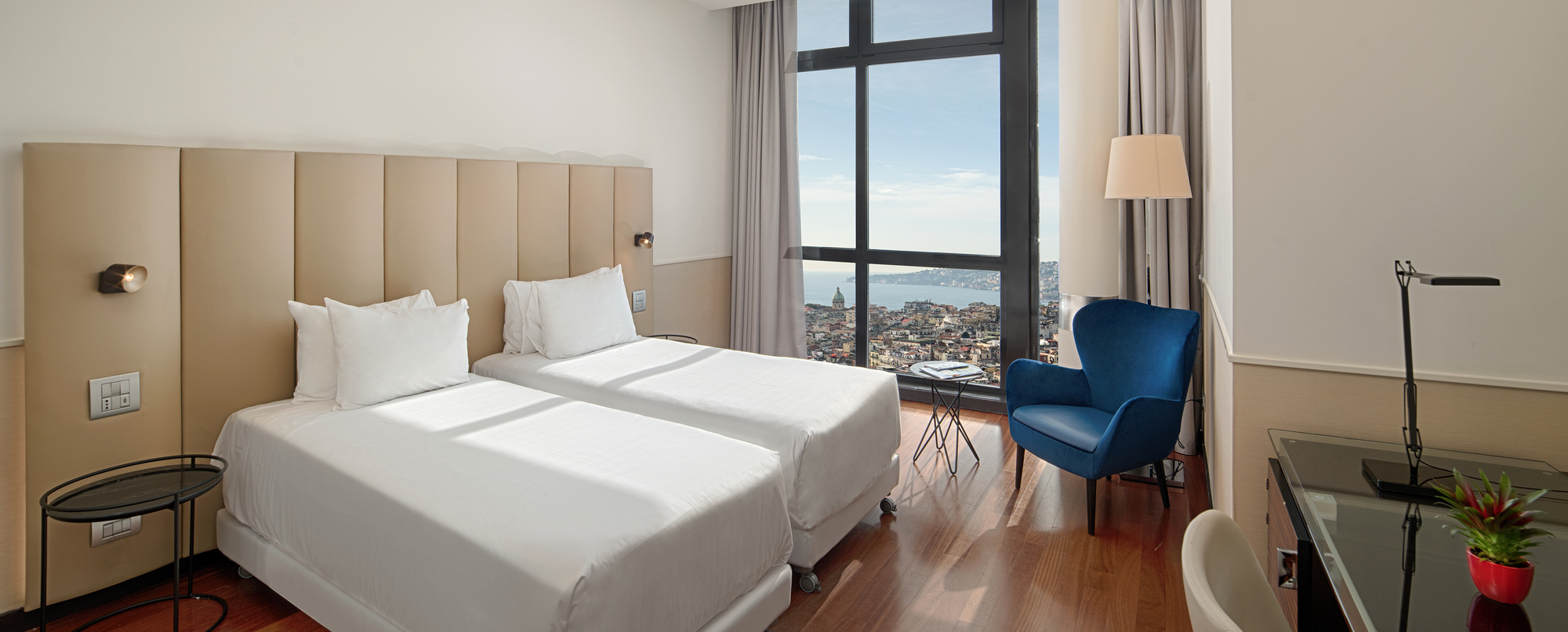 Hotel NH Napoli Panorama | Bis zu 25% Rabatt | nh-hotels.de