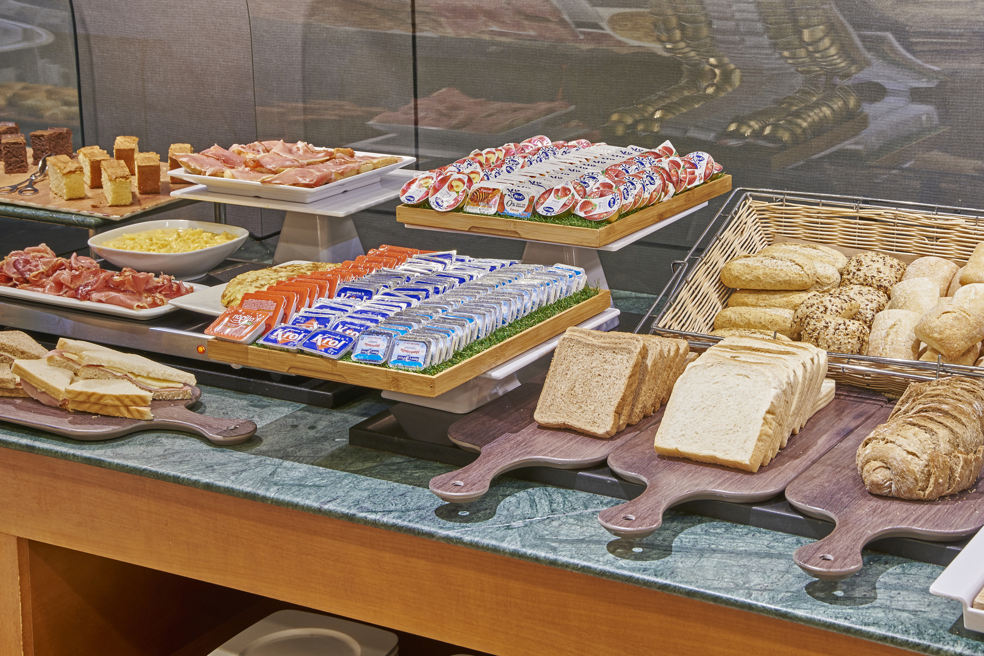 Hotel iStay by NH Zaragoza Sport | Hotel in Zaragoza, Spain | nh-hotels.com