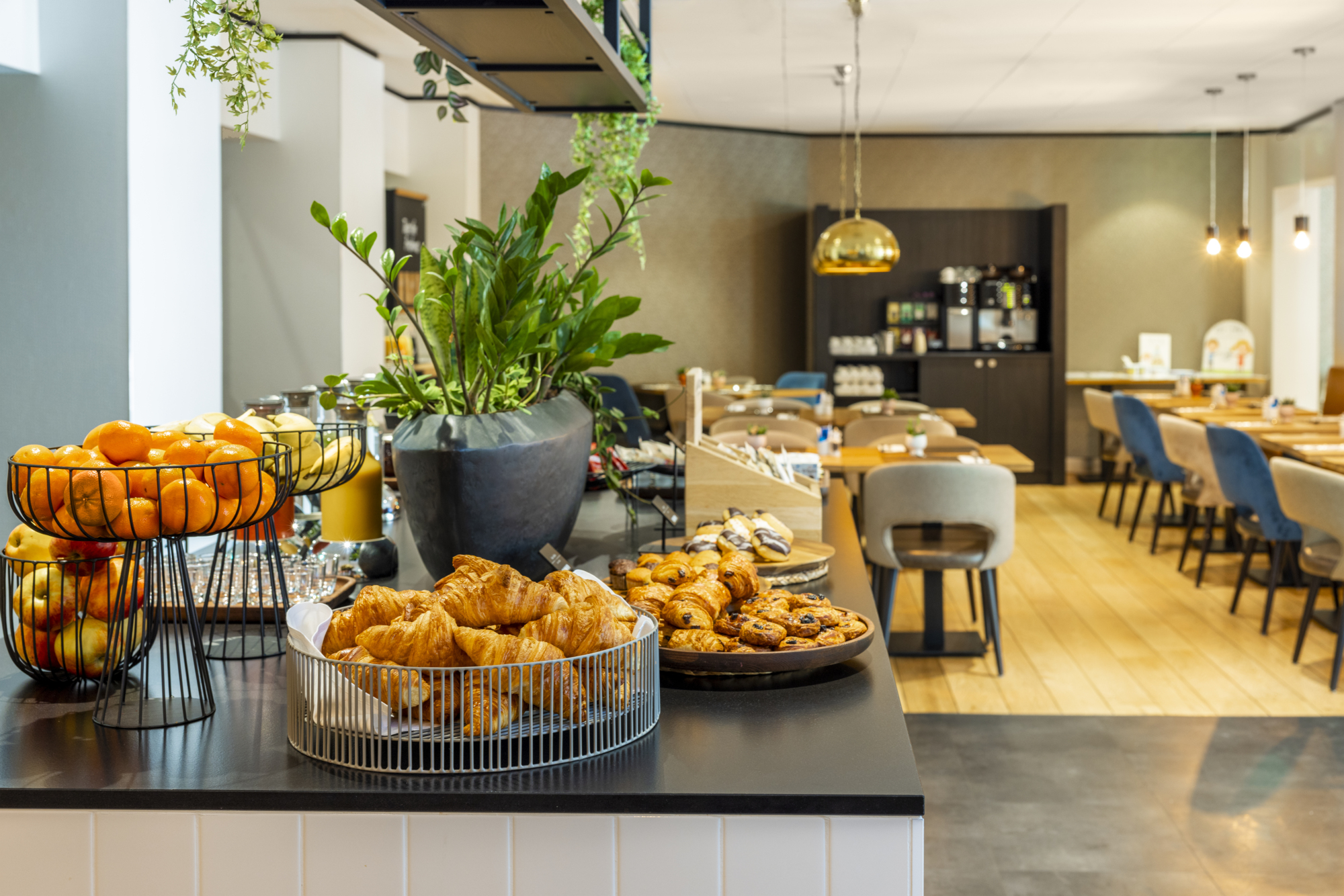 Hotel NH Amsterdam Leidseplein| Up to 25% off | nh-hotels.com