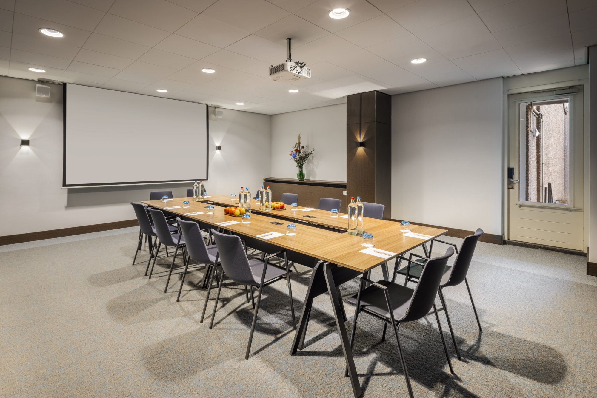 Hotel NH Amsterdam Leidseplein| Up to 25% off | nh-hotels.com